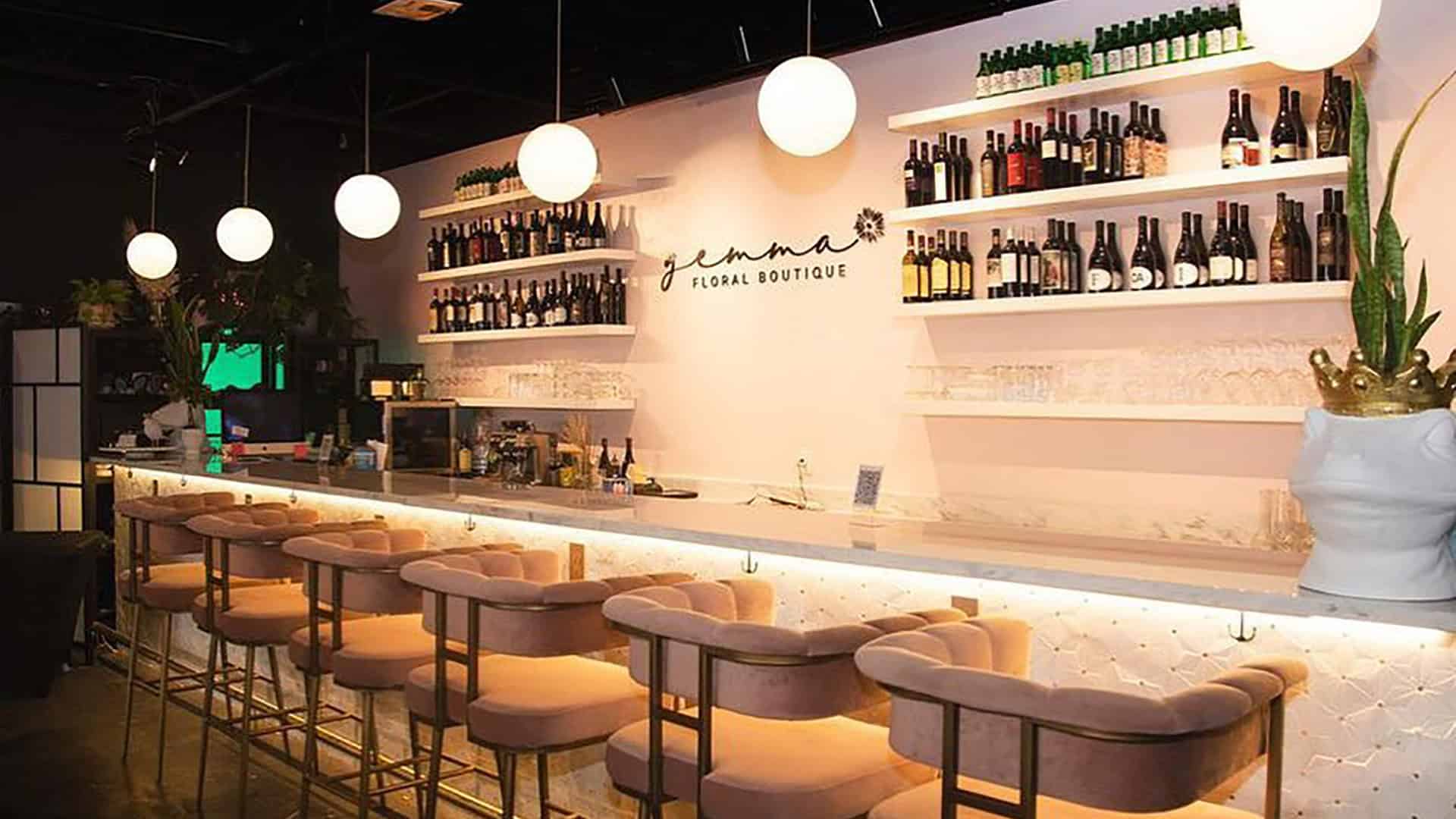 A popular flower and wine bar in Brandon is expanding to Seminole Heights