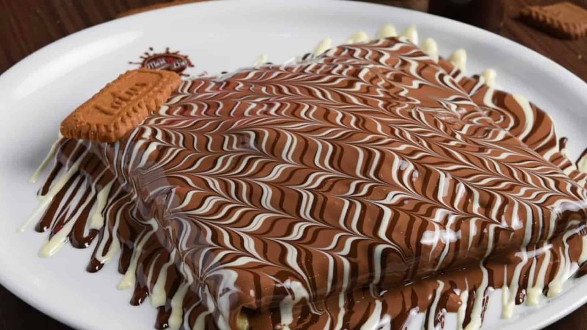 Melt N Dip in Temple Terrace is whipping up dazzling eclair pyramids ...