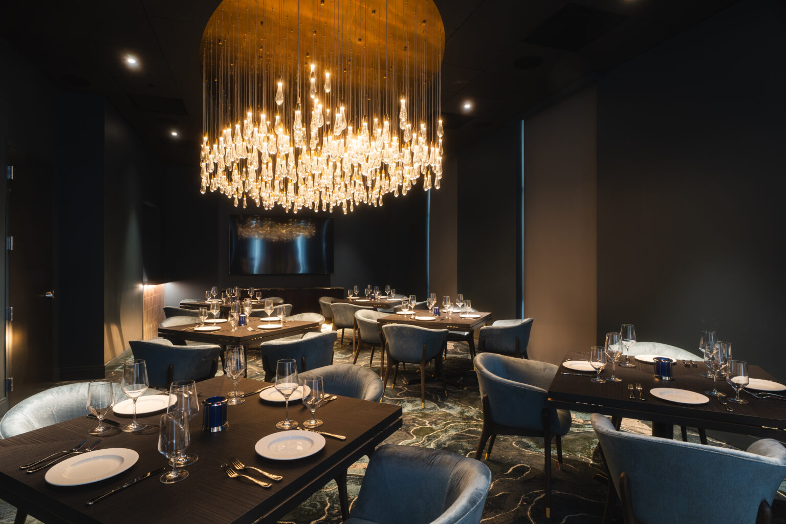 The Sapphire, a '50s-inspired luxury dining and nightlife spot, opens ...